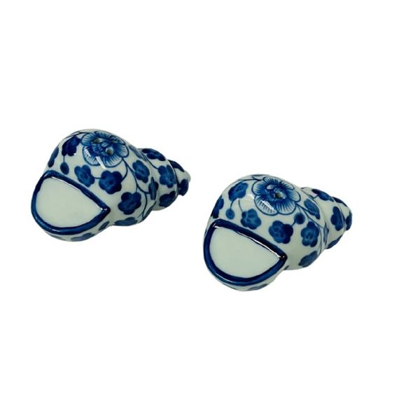SII | Kitchen | Conch Shell Seashell Salt And Pepper Shakers Set Blue ...